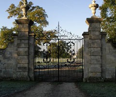 Frampton Court Estate - Movie Makers Guide